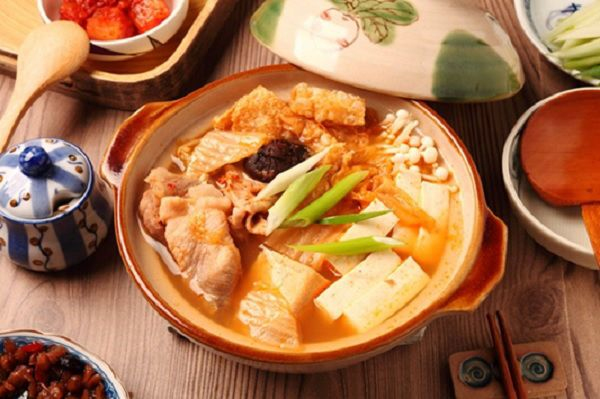 7 Cách Nấu Canh Kim Chi Thịt Bò Ngon Chuẩn Vị Hàn Quốc | Nguyễn Kim | Nguyễn Kim Blog